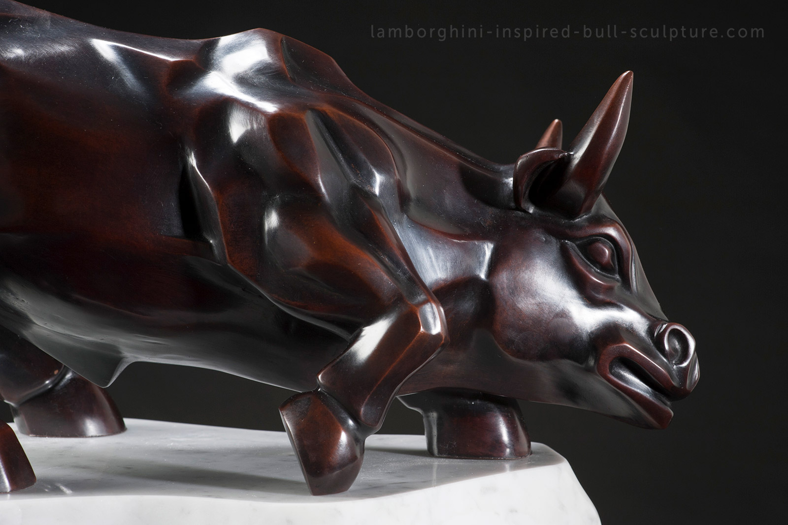 Charging bull sculpture: a timeless connection to your Lamborghini